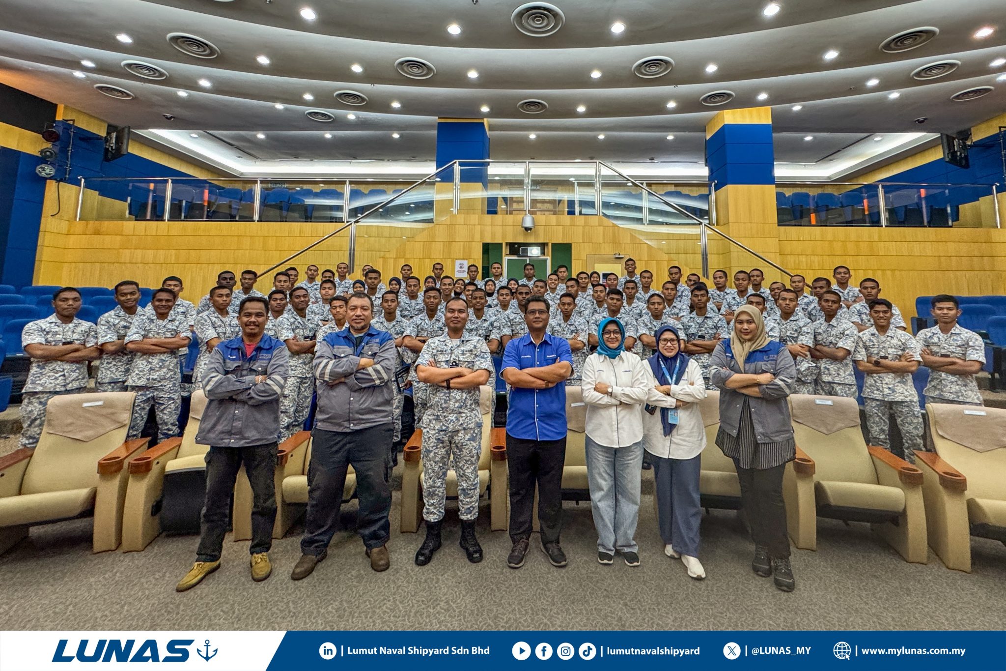 Industrial Visit by Midshipman of KD SULTAN IDRIS 1 to LUNAS | Lumut ...